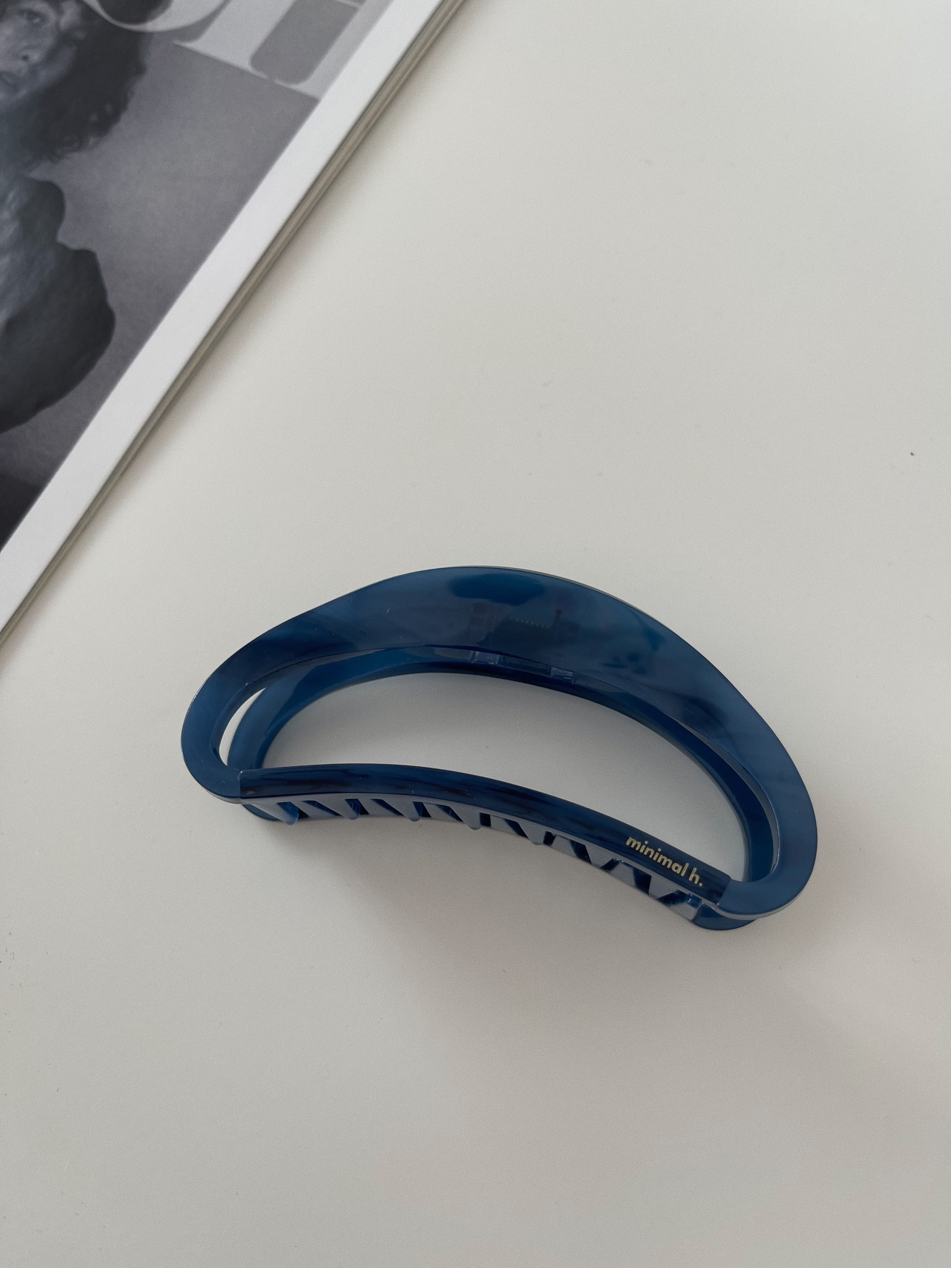 MIDNIGHT BLUE CLAWCLIP – minimalh
